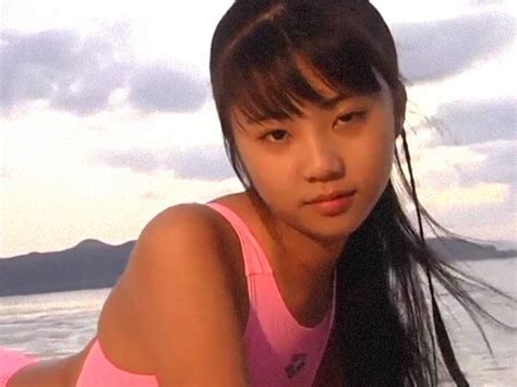 愛田かんな 汚れなき処女っ子 学生の水着姿 ちょっとエッチなブログ
