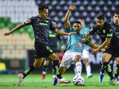 Jugador De Bravos Denuncia Insultos Racistas De Afición Del León
