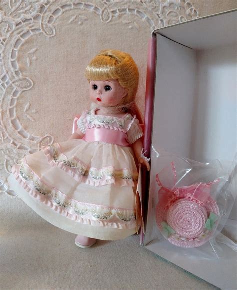 Hats Off To Wendy Le 930 1500 Htf Madame Alexander 8 Doll Organza