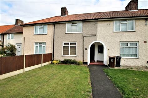 2 Bedroom Terraced House For Sale In Bentry Road Dagenham Rm8 3pt