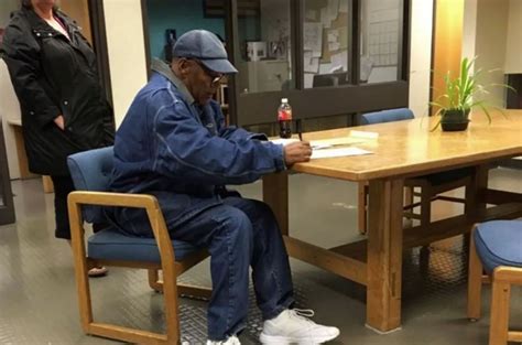 Breaking Oj Simpson Released From Prison After Serving 9 Years
