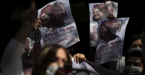 Partido Gobernante De México Elige Por Fin A Su Líder Los Angeles Times