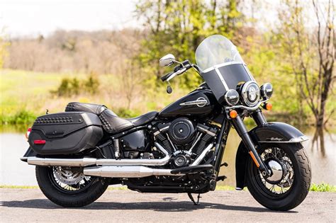 2019 Harley Davidson® Flhc Softail® Heritage Classic Vivid Black