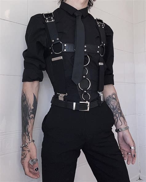 𝖒𝖎𝖙𝖈𝖍 On Instagram Sleek In 2022 Aesthetic Clothes Edgy Outfits
