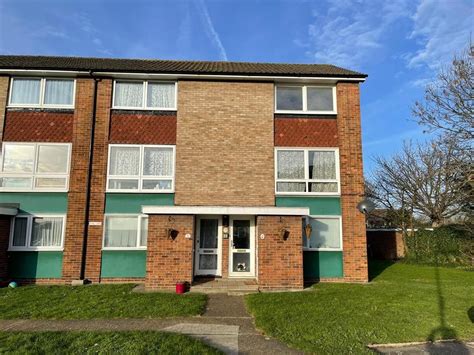 2 Bed Maisonette For Sale In Shepherds Close Chadwell Heath Romford