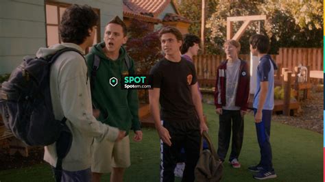 Santa Cruz Toxic Hand Dark Green Hoodie Worn By Eli Jacob Bertrand As
