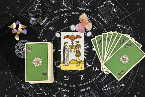 5 Best Tarot Spreads For Relationships Find Your Love Leadbystars