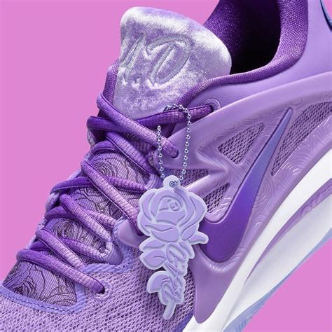 Kevin Durant Pays Homage To His Grandmother With The Nike Kd 15 B A D