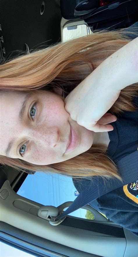 Hiii 💕😚 R Freckledgirls