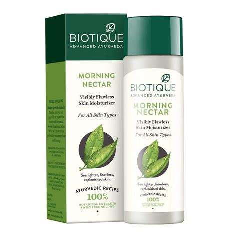 Top 10 Best Moisturizers For Dry Skin In India Review 2020