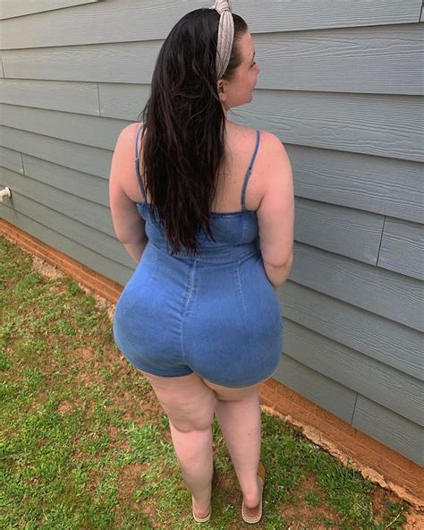 Pawgs Baddies And Thotties Season Shesfreaky