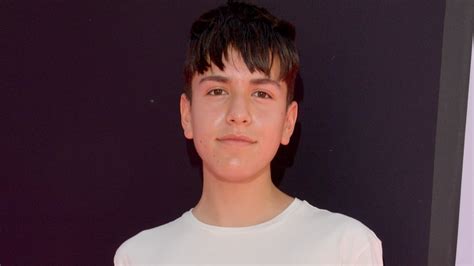 youtuber lohanthony seemingly renounced same sex