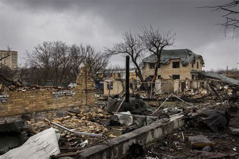 Putin Should Face War Crimes Trial For Bucha Biden Says The Boston Globe