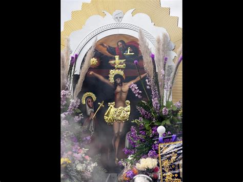 Devoción Peruana Al Señor De Los Milagros Inspira Procesión En Sterling