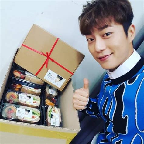 Yoon Doo Joon Shares A Selfie To Express His Thankful Heart Towards His