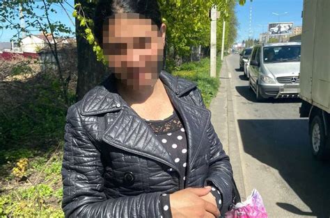 У Вінниці оштрафували жінку яка ходила по проїзній частині Новини
