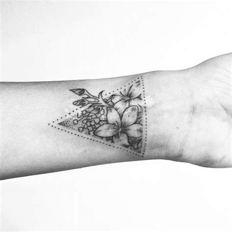 45 Unique Small Wrist Tattoos For Women And Men Simplest To Be Drawn