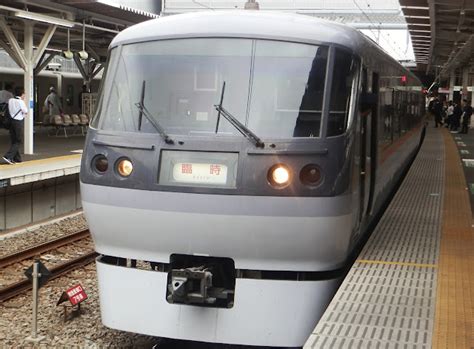 小田急沿線住み鉄道ファン日記 【元小手指所属編成も】西武鉄道10000系 ニューレッドアロー を並べた『10000系nra撮影会』実施される