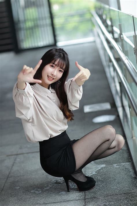 Asian Model Women Long Hair Dark Hair Depth Of Field Squatting