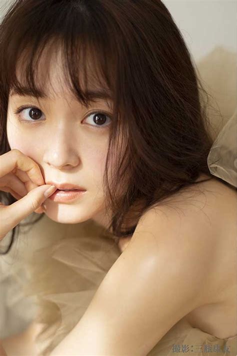 久間田琳加が10代ラスト飾る写真集を2冊同時発売 「すっぴん写真もあるので少し恥ずかしい」 Encount