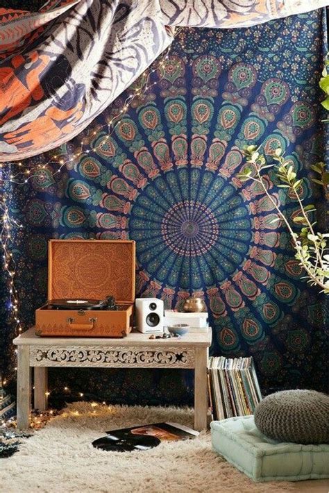 20 Perfect Boho Dorm Room Ideas • The Mood Palette