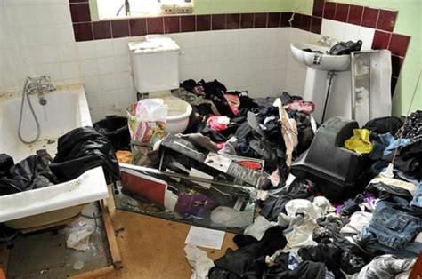 The Worst Tenants In The World 19 Pics