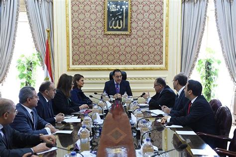مدبولي يبحث مع نائب رئيس مجموعة البنك الدولي تعزيز التعاون مصراوى