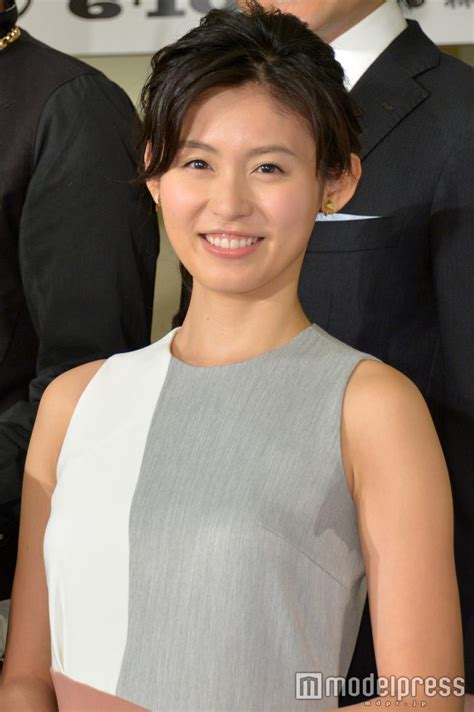 本仮屋ユイカ、14年ぶりバッサリカットでショートヘアに ヘアドネーションにも参加 モデルプレス