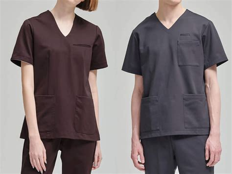 ケアマネ 介護支援専門員 にふさわしい服装とはおすすめスクラブ5点｜白衣のクラシコ公式webマガジンclassico Journal