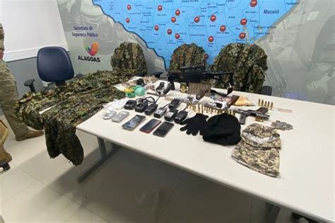 Quatro Suspeitos De Tráfico Morrem Em Troca De Tiros Com A Polícia