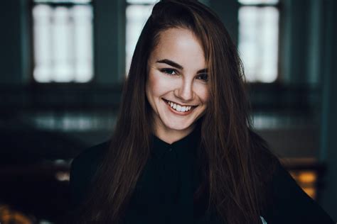 Women Open Mouth Model 1080p Face Depth Of Field Blonde Curly