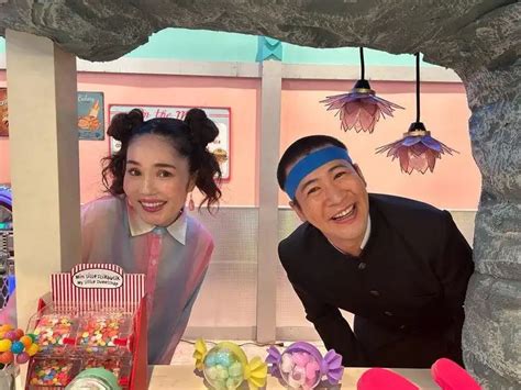 【写真 5 8枚】お笑いタレントの平野ノラさん（左）とお笑いコンビ「コットン」のきょんさん Mantanweb（まんたんウェブ）