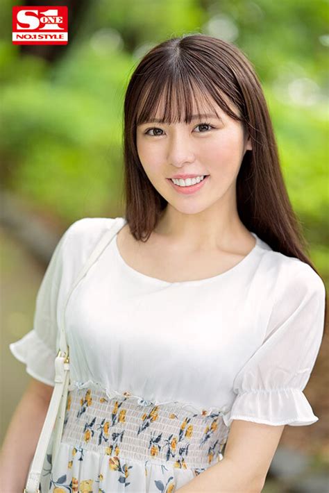 この世で調教が一番大好きな、お嬢様。親に内緒でマッチングアプリで出会ったオヤジと言いなりsex。 黒島玲衣 エロ動画・アダルトビデオ