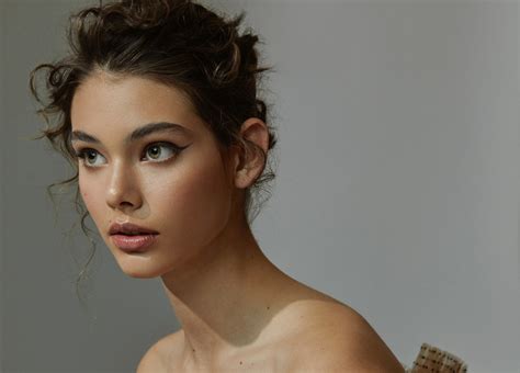1420x1020 Resolution Model Laneya Grace 1420x1020 Resolution Wallpaper