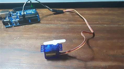 kontrol motor servo menggunakan pulse width modulation
