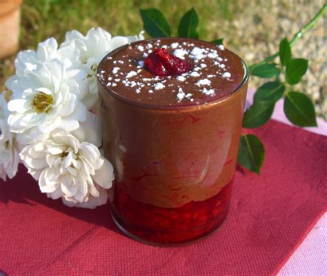 Recette De Mousse Au Chocolat Sur Lit De Framboises La Recette Facile