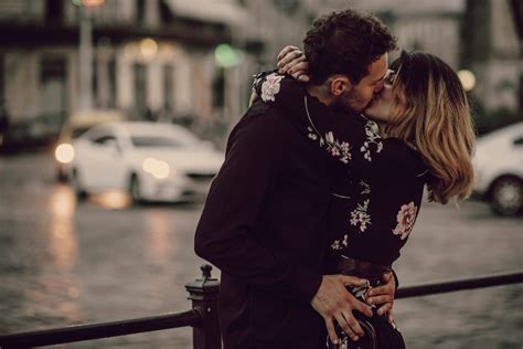 These 15 Different Types Of Hugs Reveal What Your Relationship Is