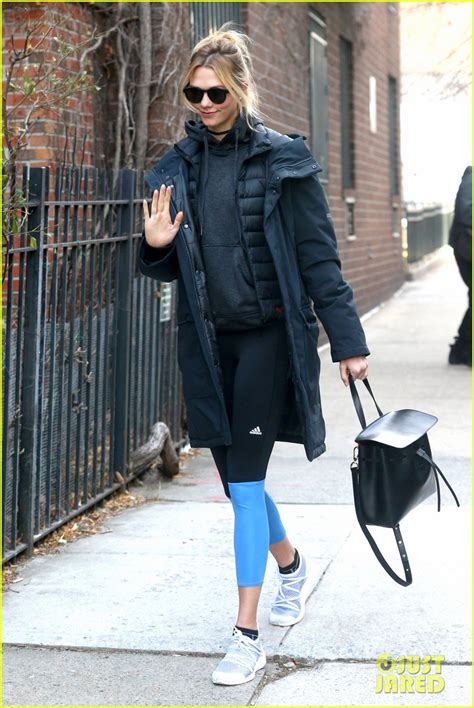 Photo Karlie Kloss Shows Off Her Boxing Skills In Australia 05 Photo