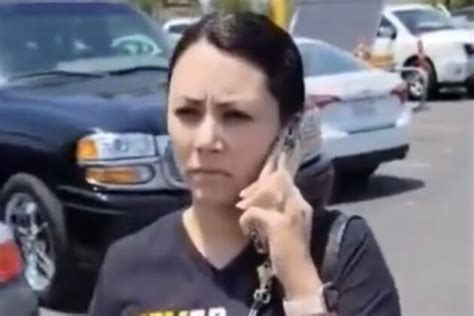 Liz De La Torres Walmart Karen Accuses Jashear Bryant Of Stealing Phone