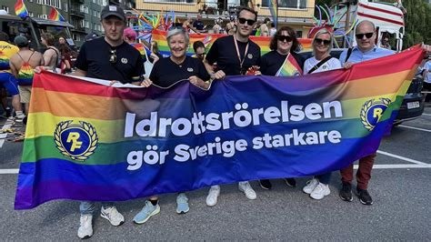 Häng Med Idrottsrörelsen På Prideparaden Stockholm