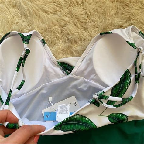 Cupshe Swim Nwt Banana Leaf Twistfront One Piece Swimsuit Poshmark