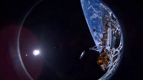 Intuitive Machines Private Odysseus Lander Snaps 1st Moon Photo
