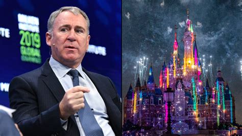 Billionaire Boss Pays For 1 200 Employees To Go To Disneyland Trendradars