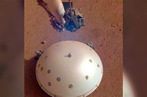 Nasas Mars Lander May Have Detected Its First Marsquake