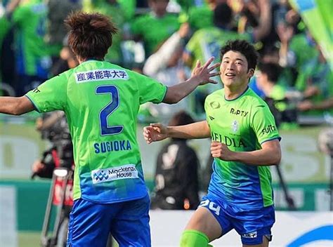 【湘南ベルマーレ Photo】浦和相手に2得点！湘南のゴールハンター鈴木章斗を特集 サッカーダイジェストweb