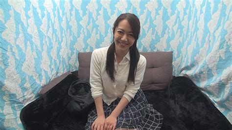 ガチナンパ！静岡産直！女子大生にデカチン見せたらドン引きしながらガン見！興奮と快楽に負けて完落ち絶頂！142イキ！15射精！ Tsutaya