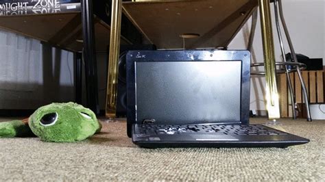 Laptop Crushing With Doc Martens Platform Boots Nikestompers Crushing