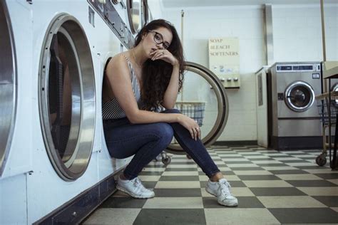 Model Keri Ann Walker Shot By Alex T Laundry Mat Shoot Photoshoot