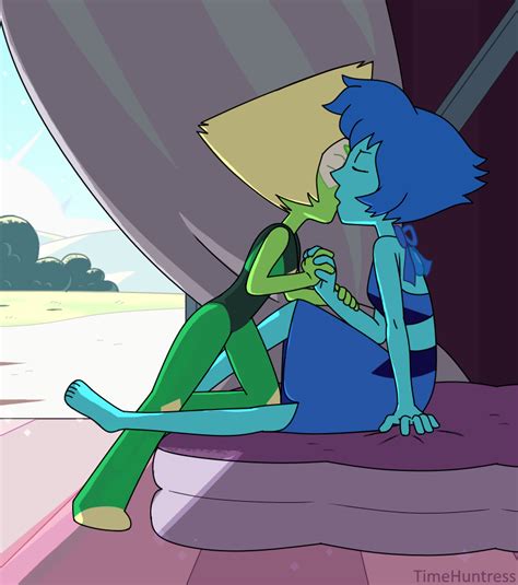 A Kiss Steven Universe Lapis Peridot Steven Universe Steven