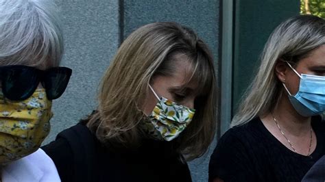 Smallvilles Allison Mack Sentenced To 3 Years In Prison For Role In
